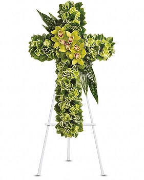 Standing Sprays & Wreaths Delivery Covington GA - Sherwood's Flowers ...