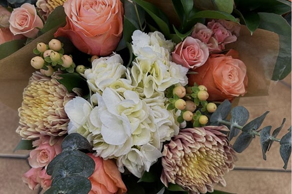 Karen's Flower Shop: Milton Flower Delivery - Local Milton Florist