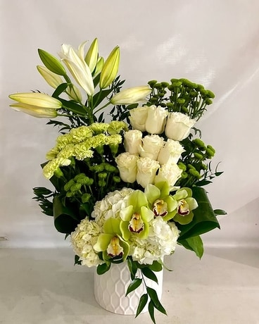 Makanalani in San Diego CA - Flowers by Coley