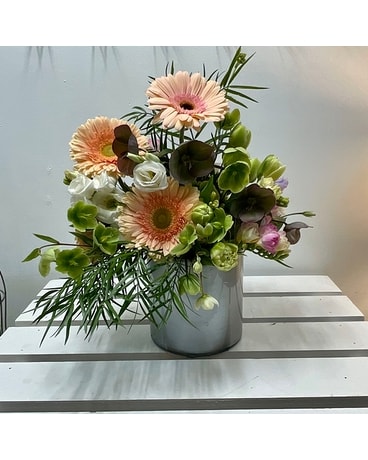 Newtown Florist - Flower Delivery by Newtown Florist