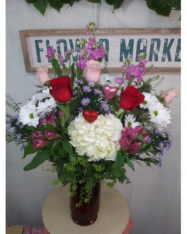 Love Blooms in Daytona Beach FL - Bellevue Avenue Florist