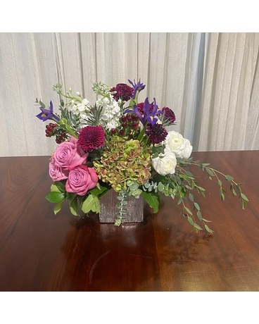 Aliyah's Allure in Oak Park IL - Westgate Flower & Plant Shop