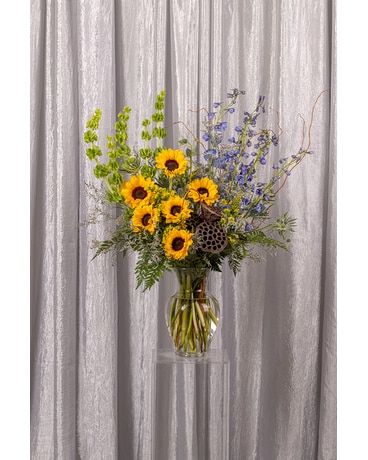 Solace Sun Vase - Scranton, PA | McCarthy - Remick Flowers
