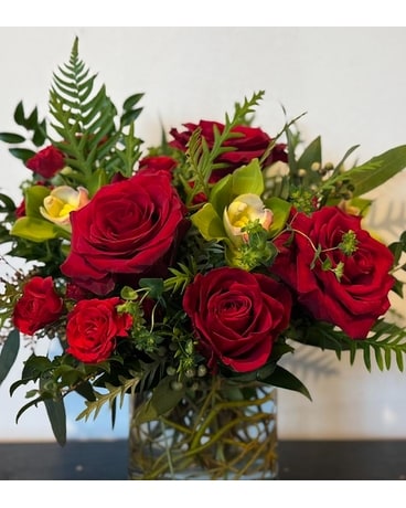 Portland Florist - Flower Delivery by Flowers Tommy Luke