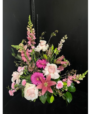 Sympathy Collections Delivery Memphis TN - Lynn Doyle Flowers & Events