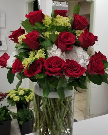 Greenworks Roses Delivery Houston TX - Greenworks Flowers