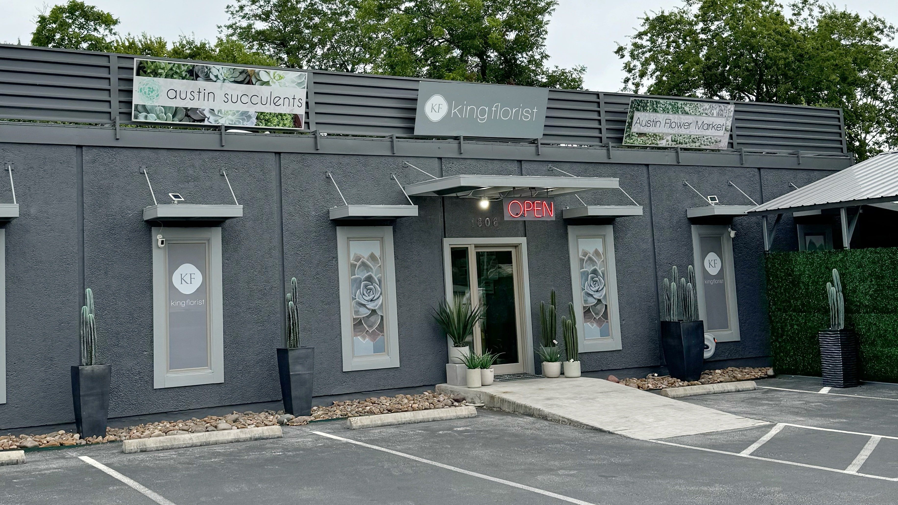 About King Florist Of Austin - Austin, TX Florist