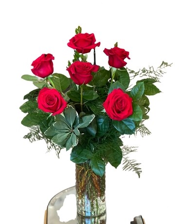 Friendswood Florist - Flower Delivery by Lary's Florist & Designs LLC