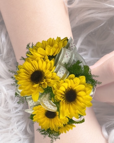 Viking Pom Corsage in Wichita KS - Tillie's Flower Shop