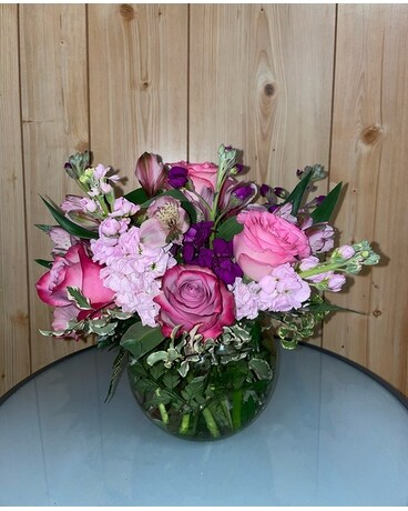 South Beloit Florist - Flower Delivery by Nyrie's Flower Shop