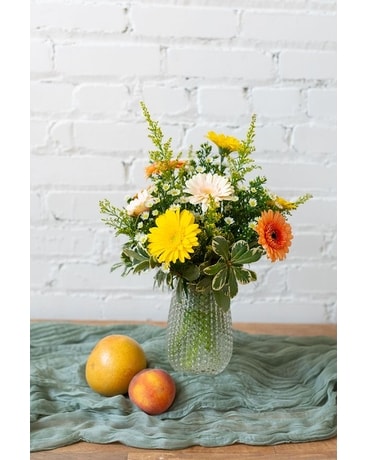 Piqua Florist - Flower Delivery by Genell's Flowers