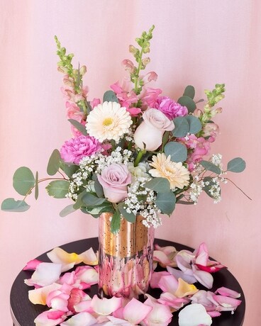 Piqua Florist - Flower Delivery by Genell's Flowers