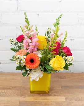 Piqua Florist - Flower Delivery by Genell's Flowers