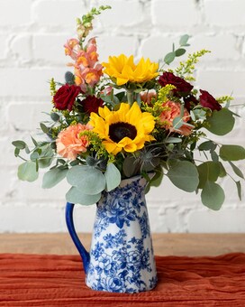 Piqua Florist - Flower Delivery by Genell's Flowers