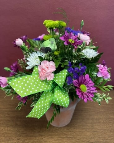 Oshkosh Florist - Flower Delivery by Hrnak's Flowers & Gifts