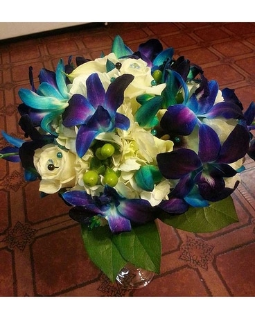 Prom and Dance Flowers Delivery Aston PA - Wise Originals Florists & Gifts