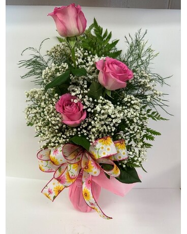 3 Rose Arrangement in Chatham ON - Stan's Flowers
