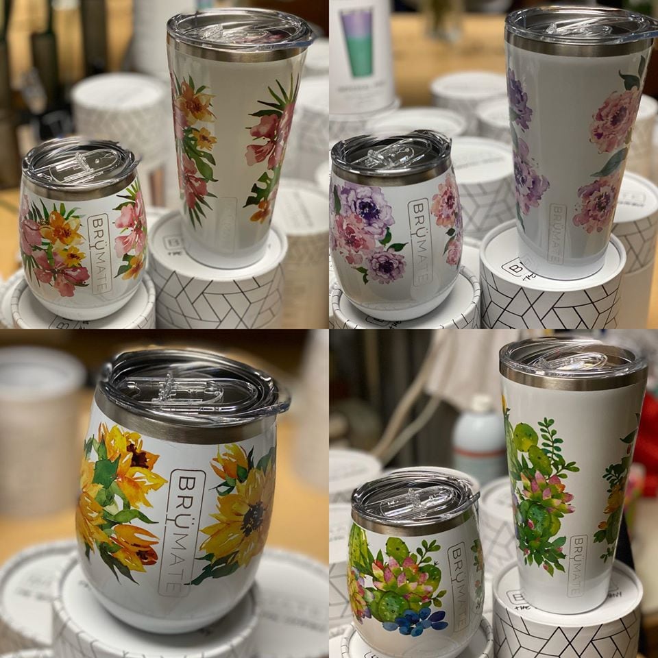 Love Lives On Spray in Paducah KY - Rose Garden Florist, Inc.