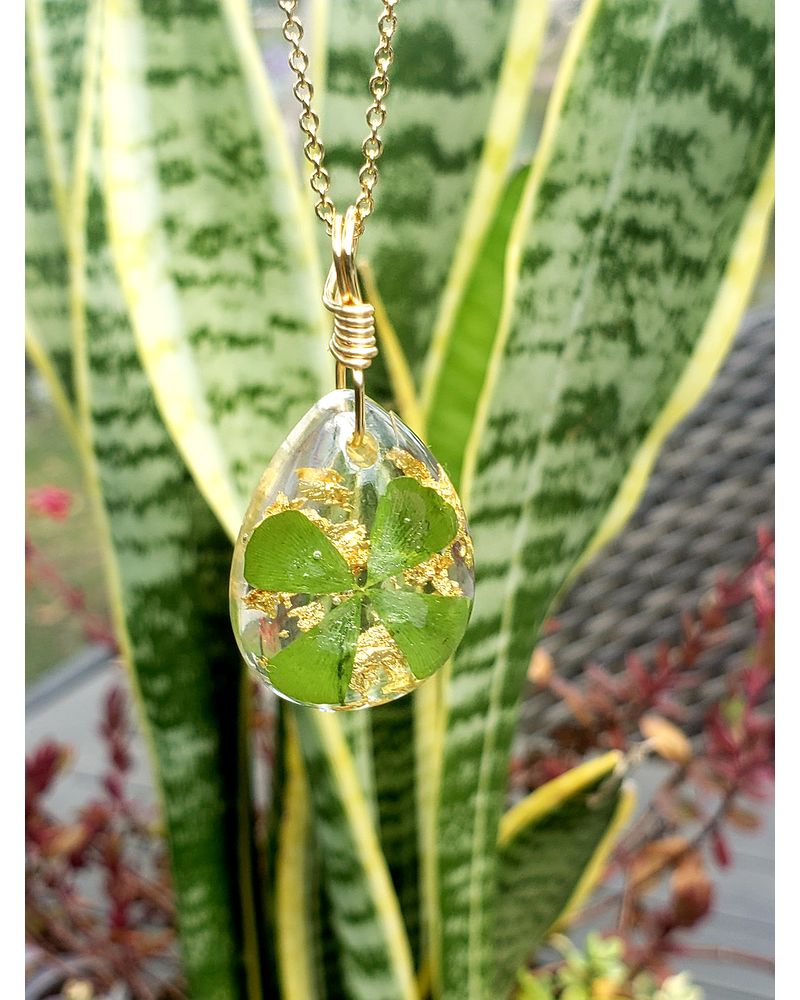 Keepsake chains store