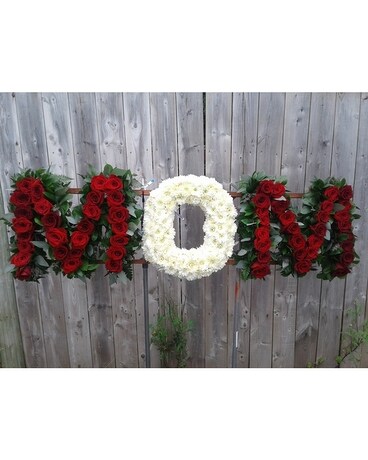 Custom Funeral Tributes Delivery Cornwall ON - Fleuriste Roy Florist, Ltd.