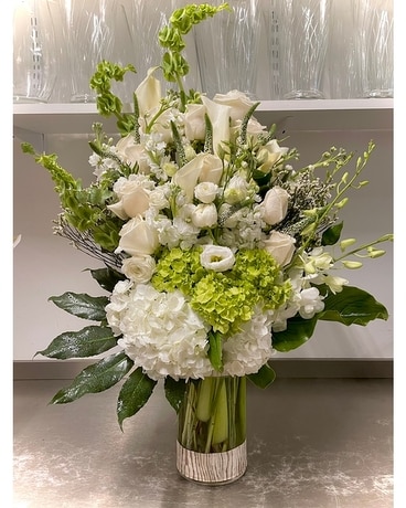Mahsa Love in Miami FL - Brickell Ave. Flowers & Gifts