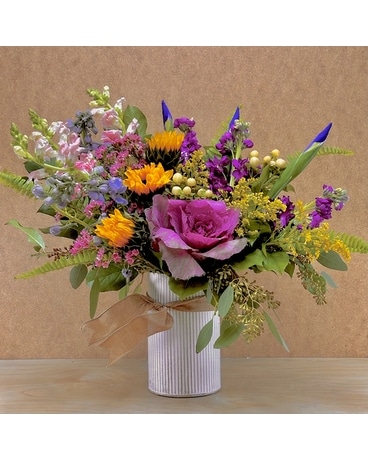 Santa Cruz Florist - Flower Delivery by Ferrari Florist & Gardens