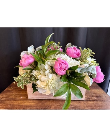 Shop by Flowers Delivery Warren RI - Victoria's Flowers