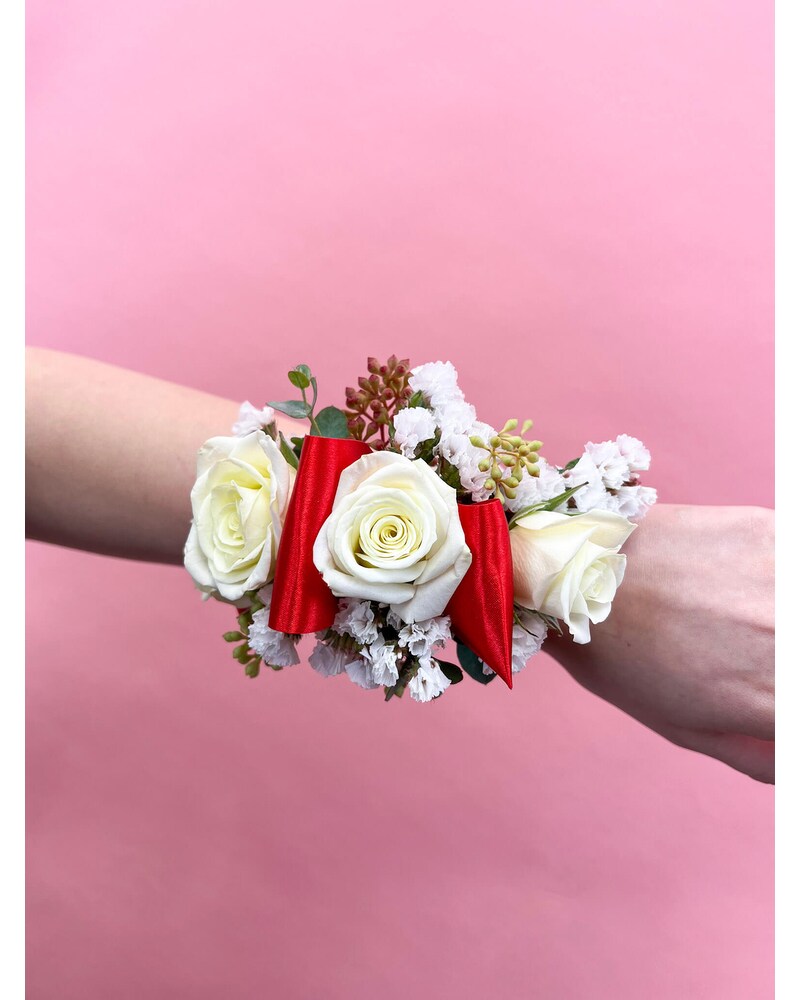 Classic Beauty Corsage in Arlington Carrolton Plano In Bloom Flowers
