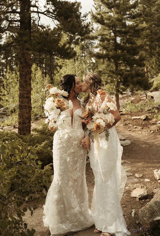 Callie & Melody | Wedding Flowers by Sturtz & Copeland