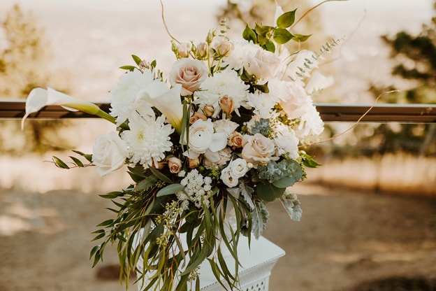 Lexi & Connor | Wedding Flowers by Sturtz & Copeland