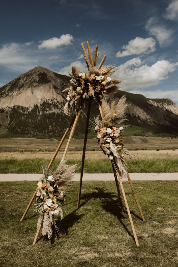 Meredith & Wayne | Wedding Flowers by Sturtz and Copeland