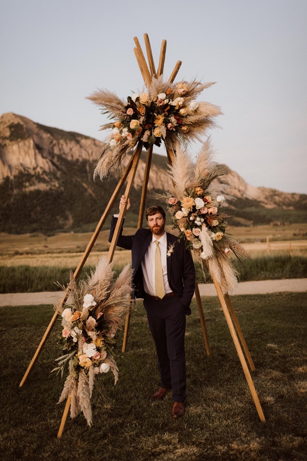 Meredith & Wayne | Wedding Flowers by Sturtz and Copeland