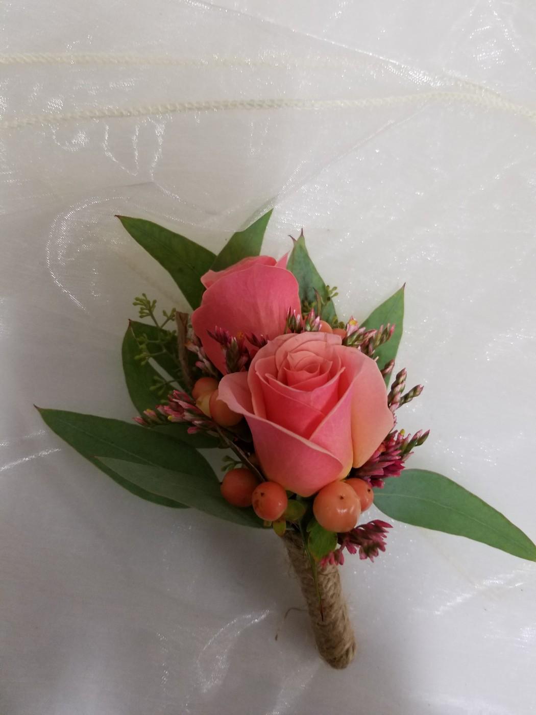 Peach Hypericum Berries