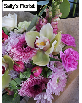Maple Ridge Florist - Flower Delivery by Sally Florist
