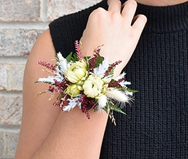 Oshkosh Florist - Flower Delivery by House of Flowers