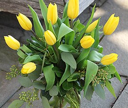 Oshkosh Florist - Flower Delivery by House of Flowers