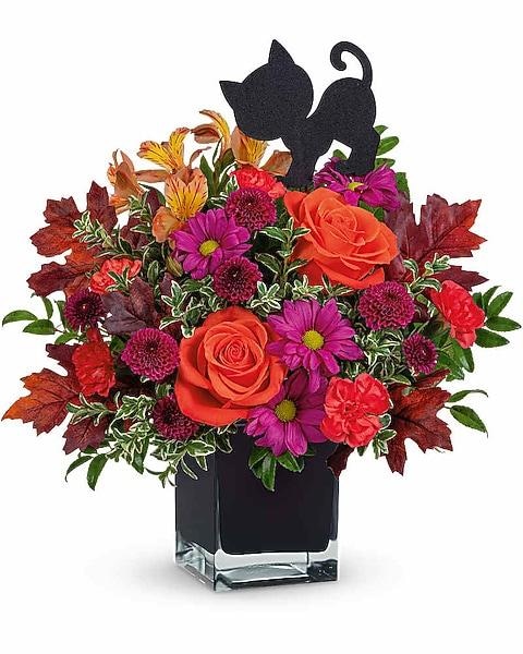 How to Choose the Best Spooky Flowers for Halloween Arrangements