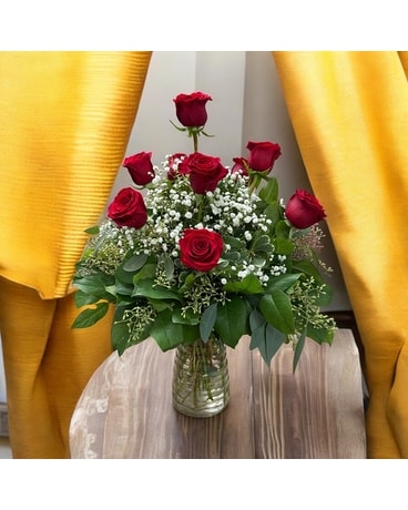 Deluxe Dozen Red Roses in Bismarck ND - Ken's Flower Shop