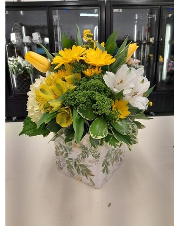 Floral Cube in Purcellville VA - Purcellville Florist