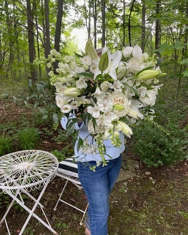 Kingston Florist - Flower Delivery by Pam's Flower Garden