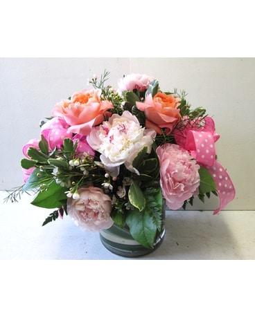 Worcester Florist - Flower Delivery by Holmes Shusas Florists, Inc