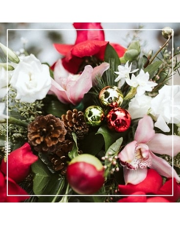 Oblong Centerpiece in Bend OR - Donner Flower Shop