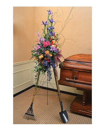 Themed Standing Easel in Dearborn Heights MI - English Gardens Florist