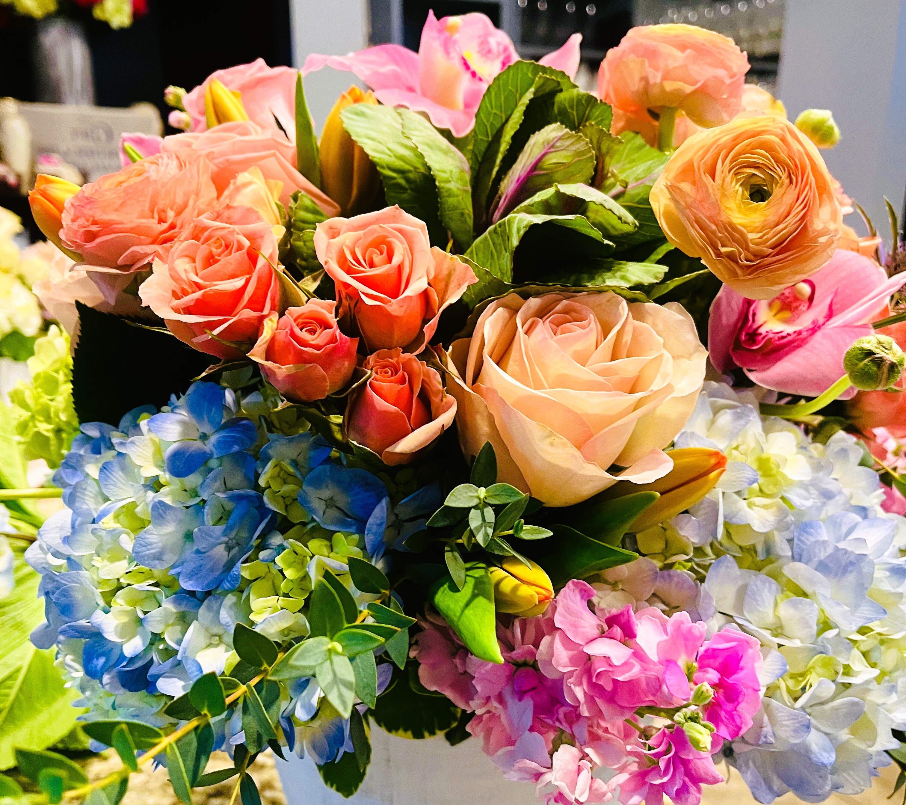 Houston Florist - Flower Delivery by River Oaks Flower House, Inc.