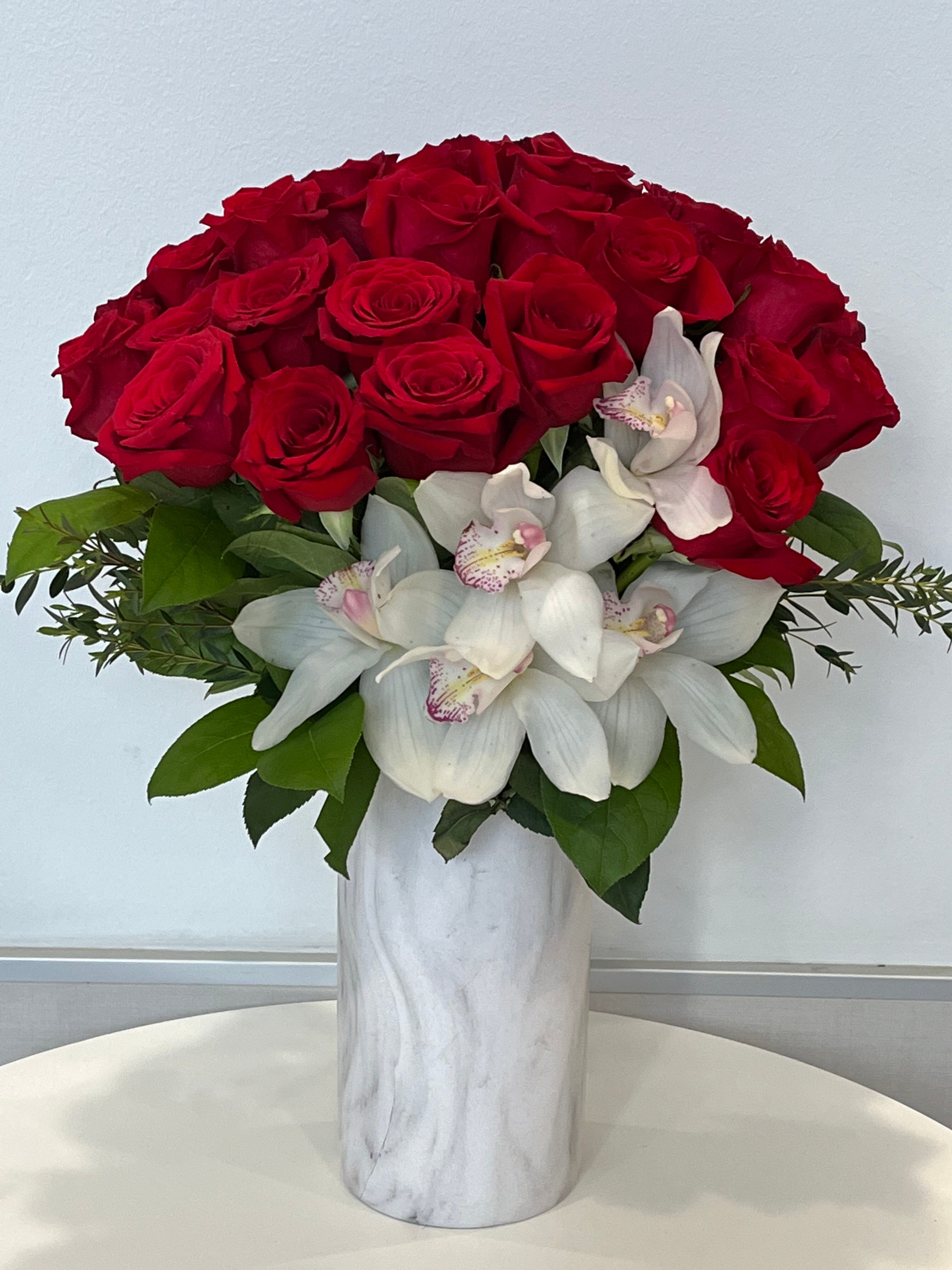 Rose Delivery Houston, Romantic Bouquets - River Oaks Flower House